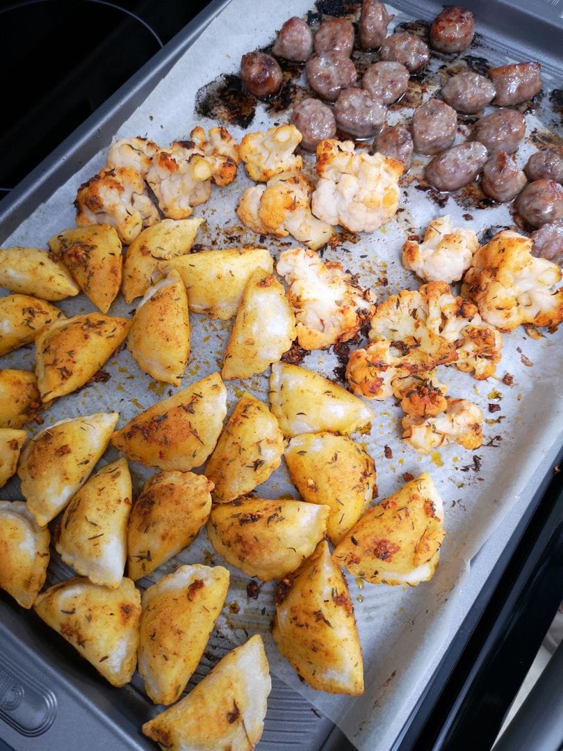 Easy Pierogi Sausage and Veggie Sheet Pan Dinner - Mycookingcorner