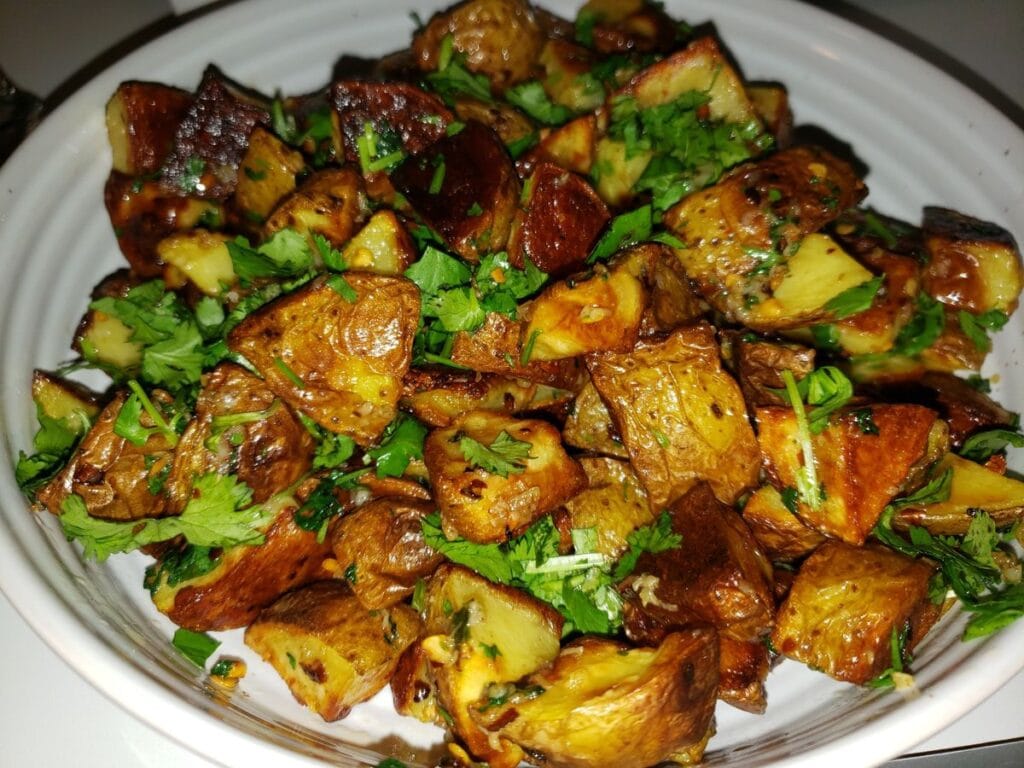 "Sizzle and Spice: Lebanese Spicy Potatoes (Batata Harra ...
