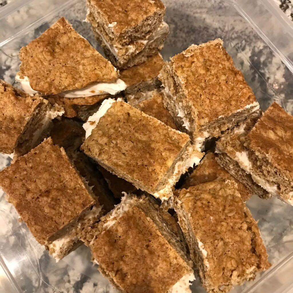 Heavenly Oatmeal Cream Pie Bars – A Delightful Twist on a Classic Treat ...